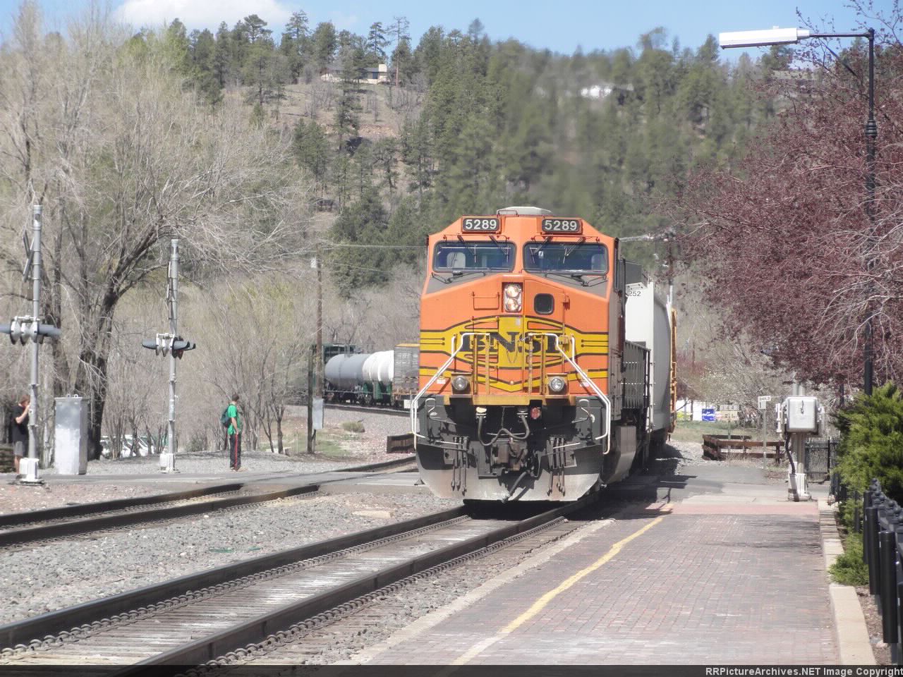 BNSF 5289